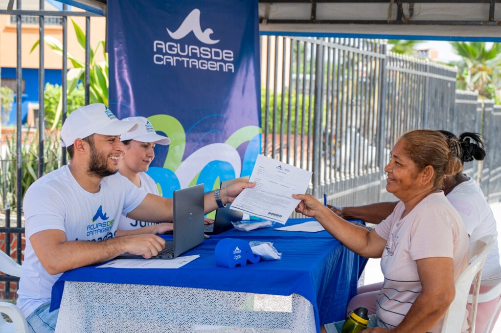 #2676 - AGUAS DE CARTAGENA FACILITA EL PAGO A SUS USUARIOS CON ...